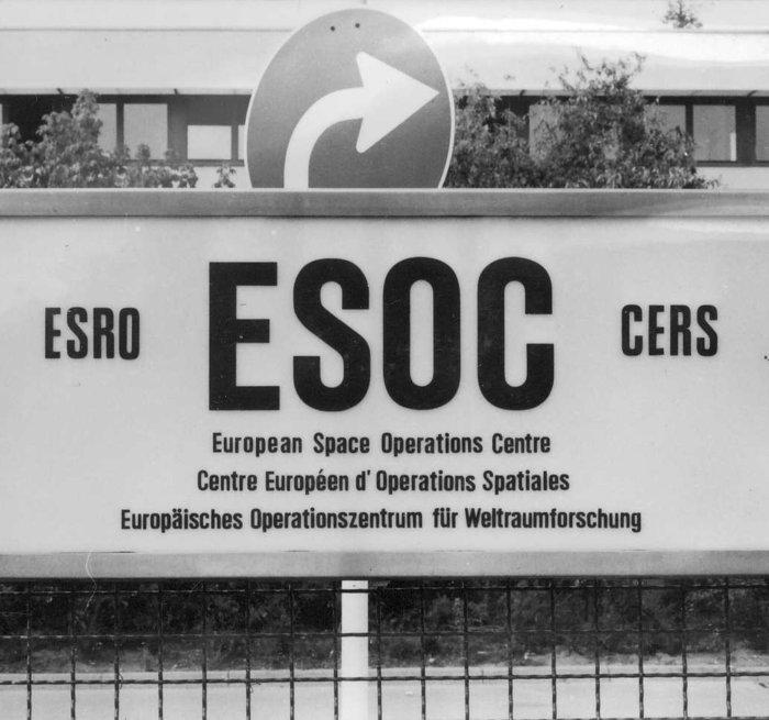 HappyBirthday ESOC! Wir feiern heute 50 Jahre ESA-Kontrollzentrum in ...